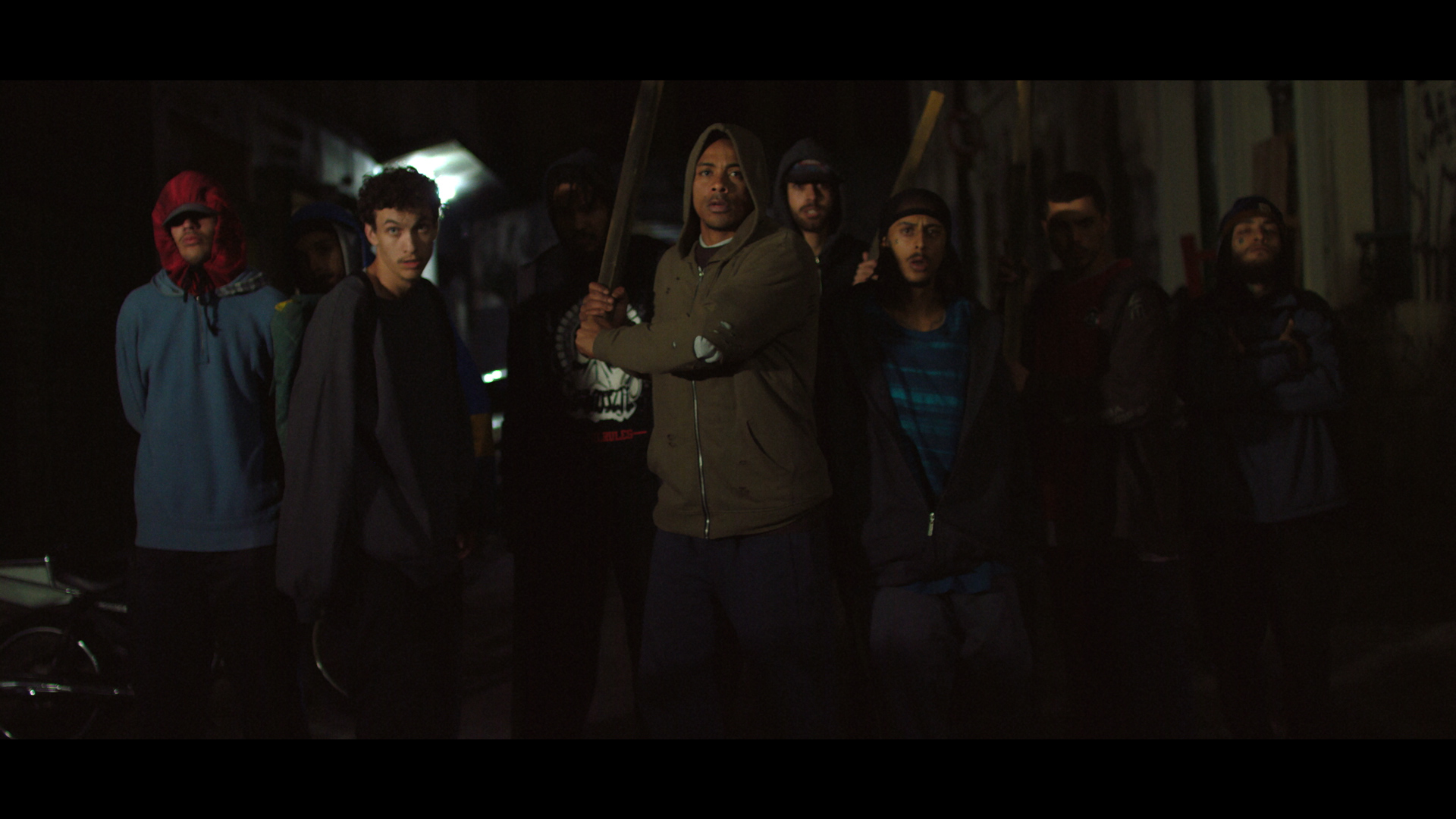 Cripta Djan e Design Ativista lançam novo cartaz de URUBUS, que estreia ...