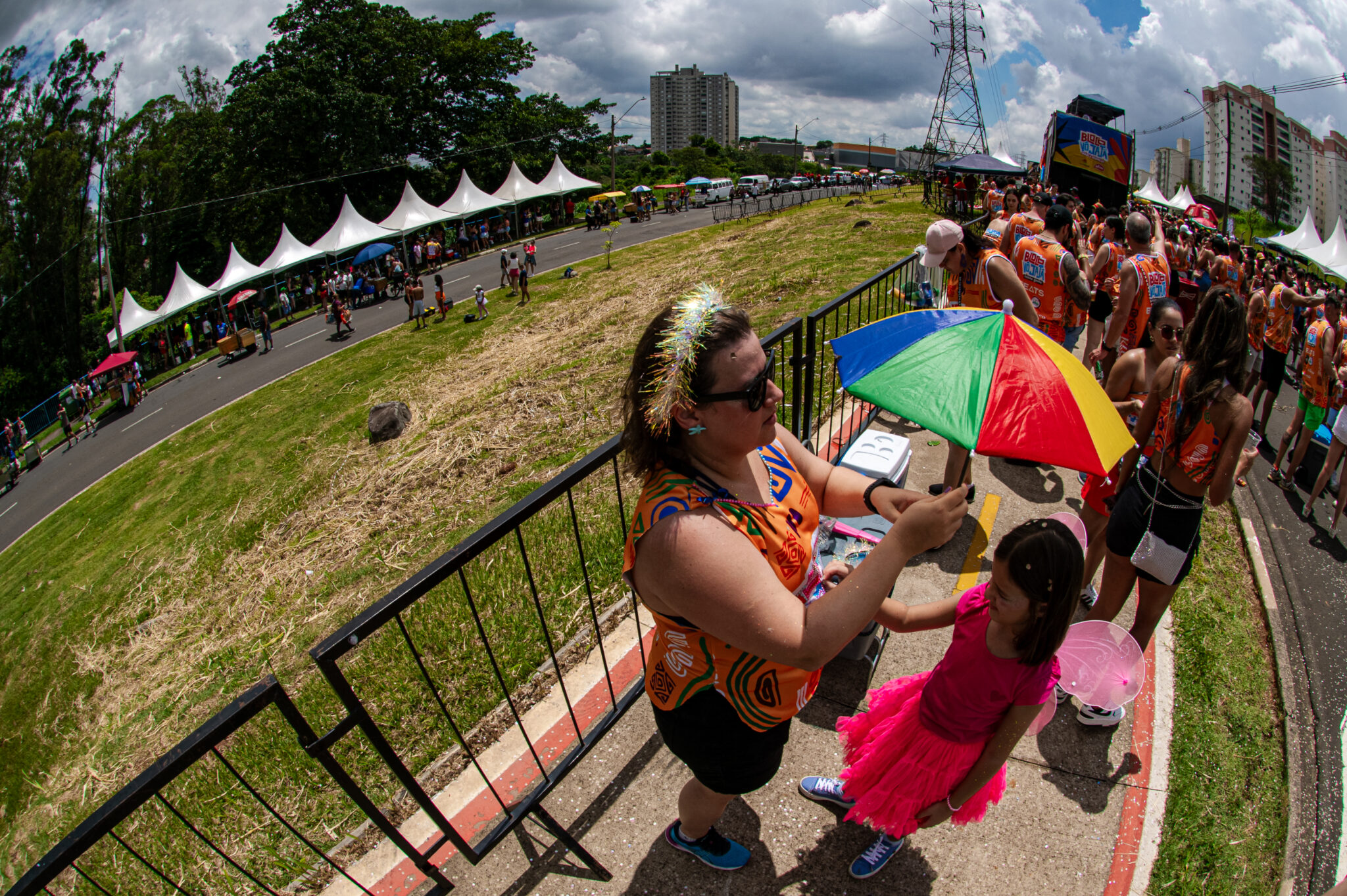 Blocos Carnavalescos como resistência cultural na disputa do território ...